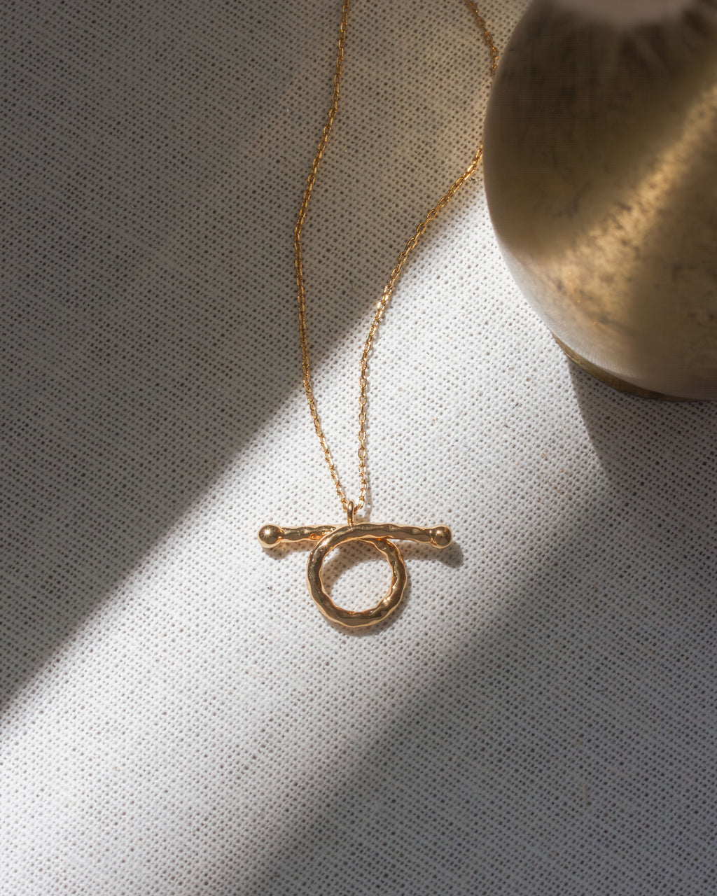 Hug Necklace – Luna Norte